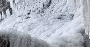 Watch: Arctic blast helps form spectacular icicles under Niagara Falls ...